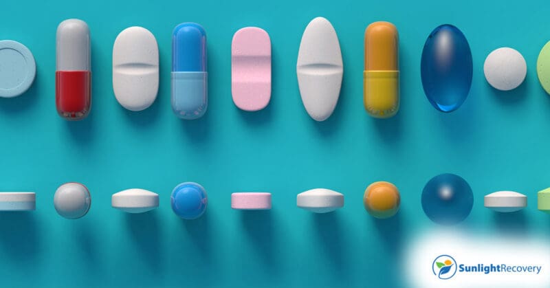 A Stress-Free Guide to Identifying Unfamiliar Pills - Sunlight Recovery ...